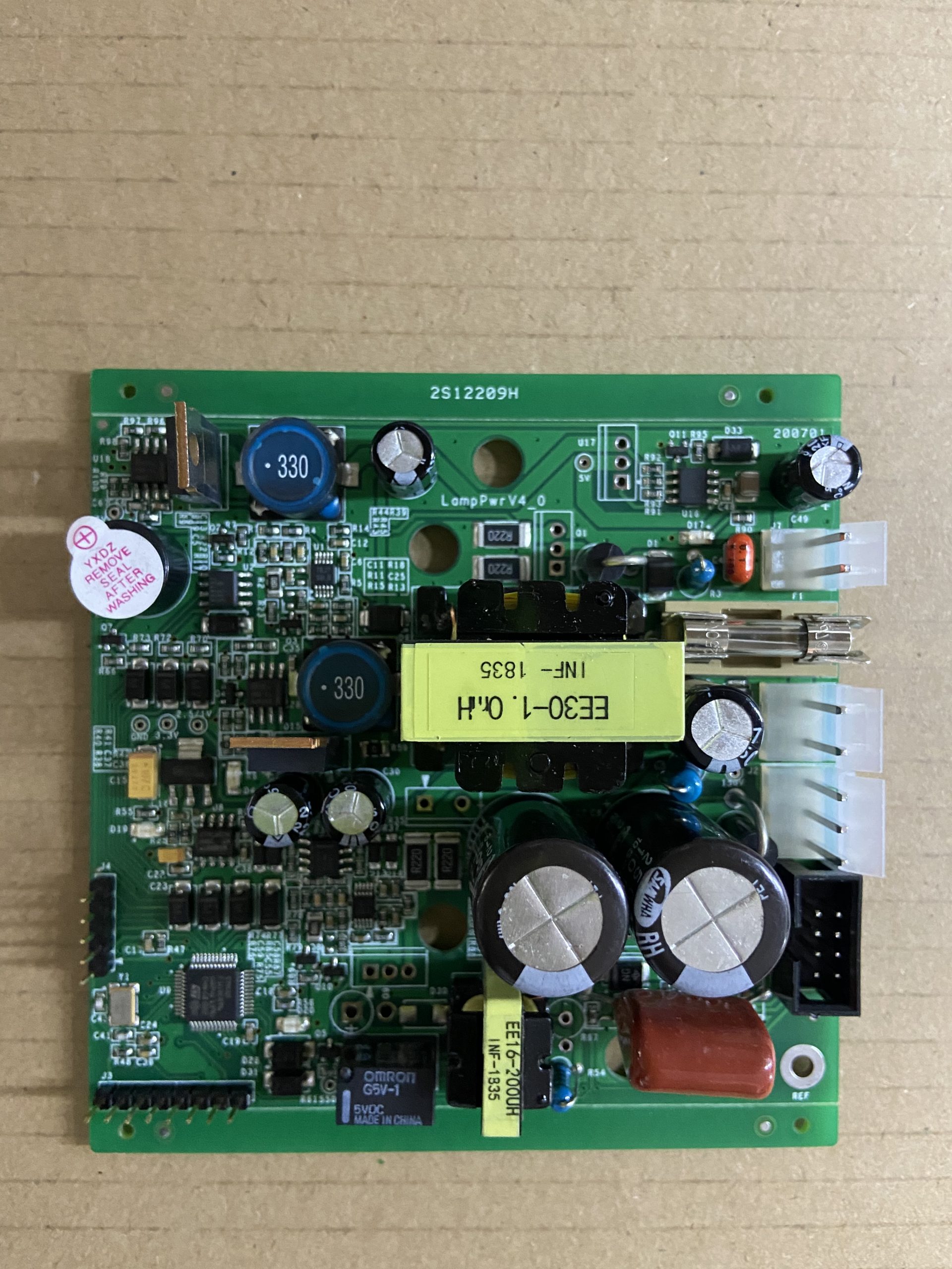 What are PCB silk print and what are their uses? - Silk print on PCB board